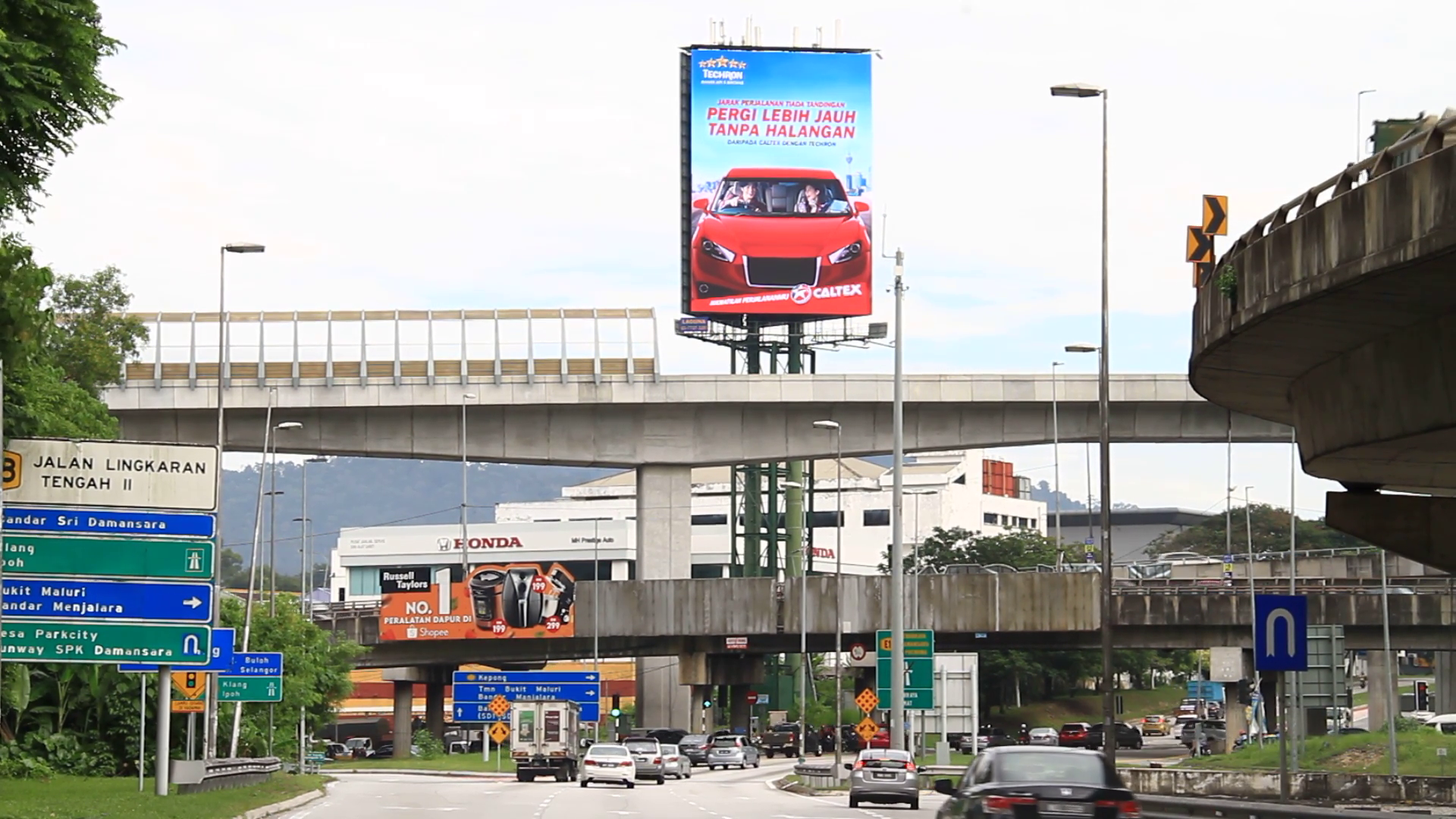 Digital Screens - MRR 2 Highway - LAGUNA