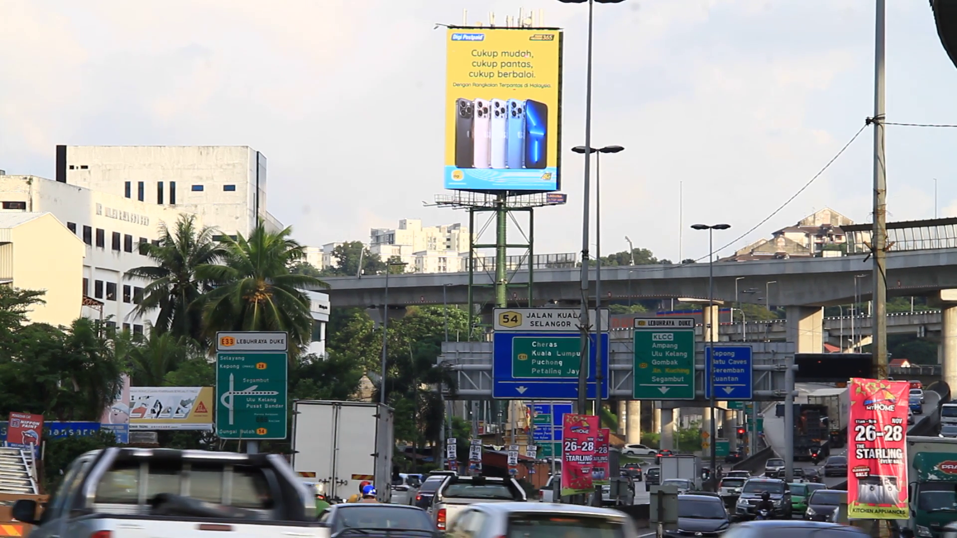 Digital Screens - MRR 2 Highway - LAGUNA