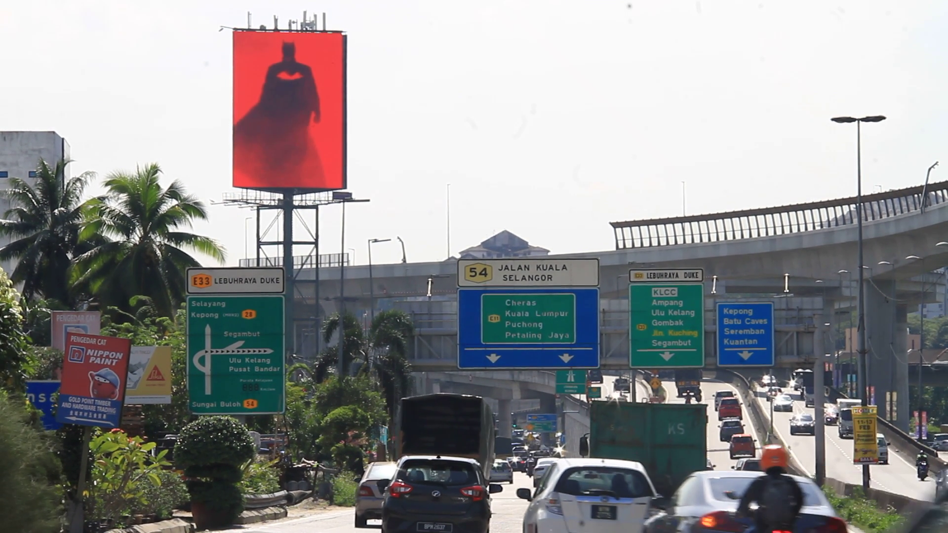 Digital Screens - MRR 2 Highway - LAGUNA